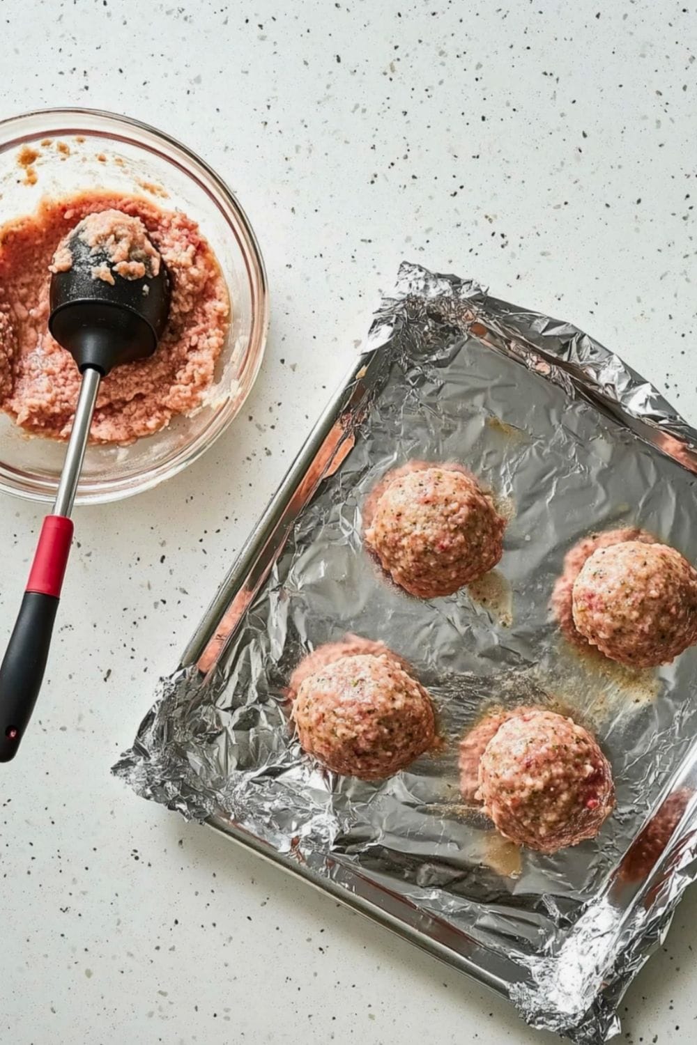 Easy & Delicious Italian Meatballs - easypeasyrecipes.net