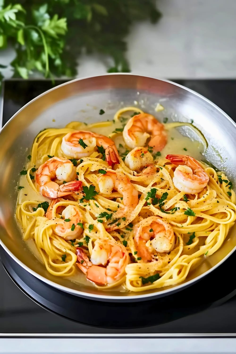 Simple Italian Shrimp Scampi With Pasta - easypeasyrecipes.net