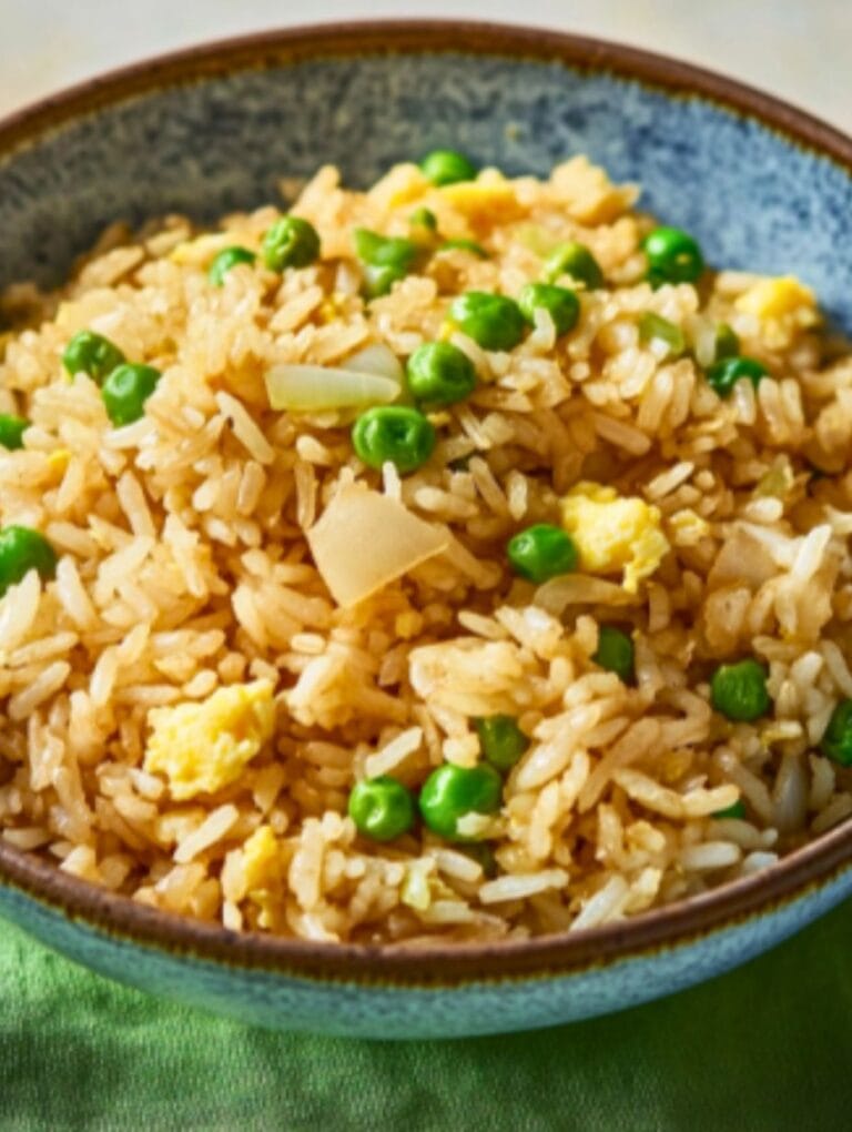 Simple Egg Fried Rice – easypeasyrecipes.net
